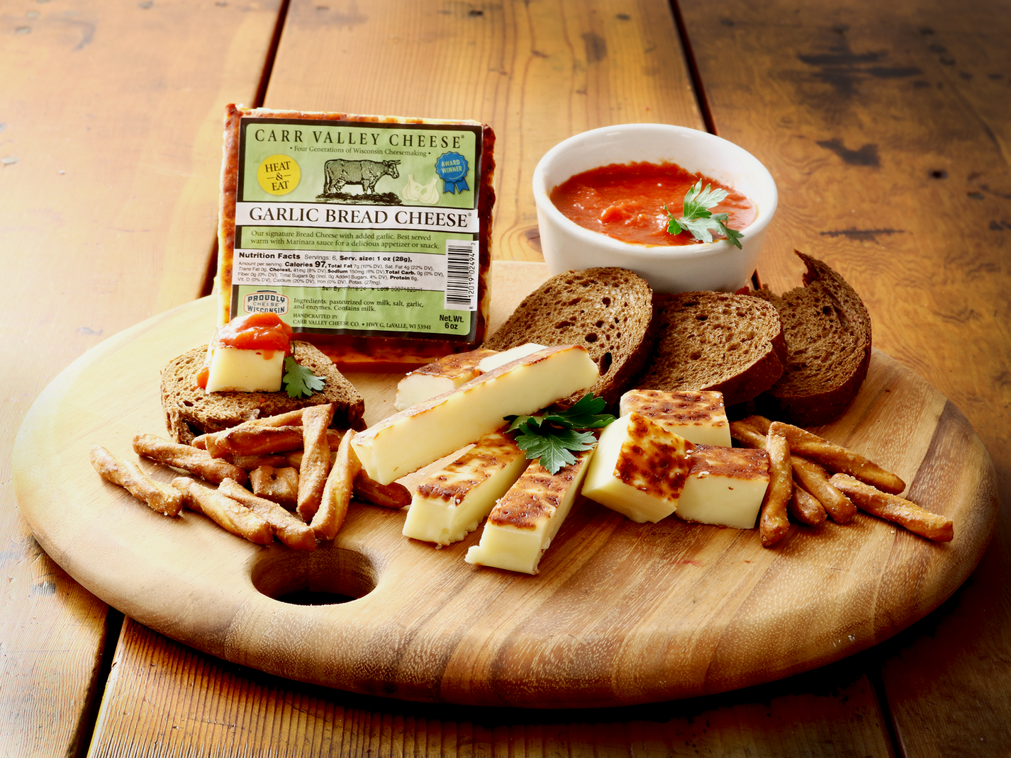 Bread Cheese with Garlic – Wisconsin Cheese Mart